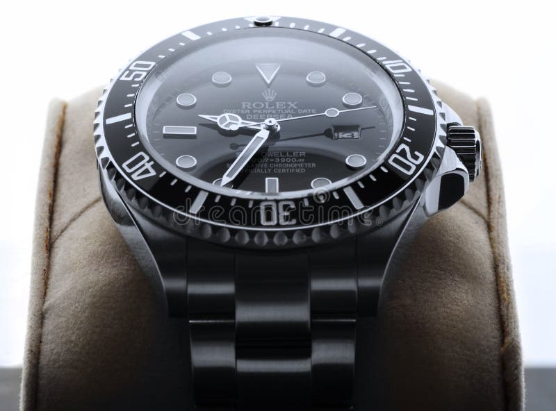 Relógios De Rolex No Showcase Fotografia Editorial - Imagem de projeto ...