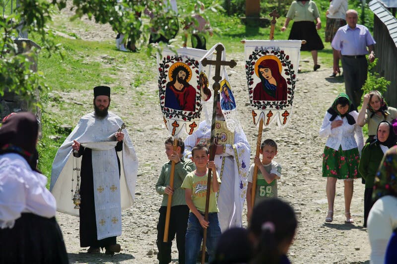 Religious Procession in Maramures, Romania. Orthodox Priest Editorial ...