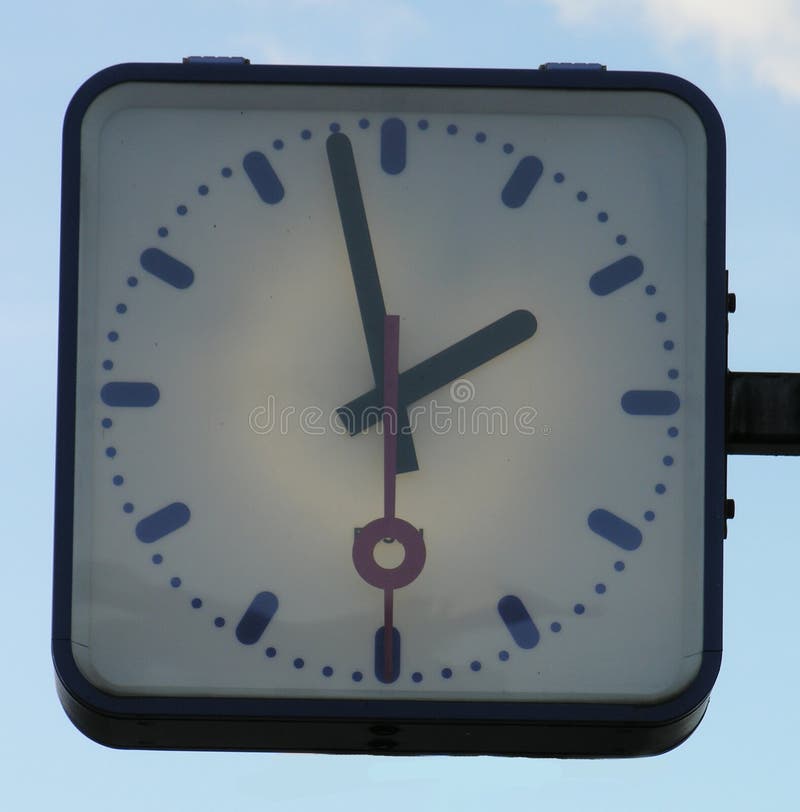 Reloj imagen de archivo. Imagen de reloj, hora, cita, tarde - 48841