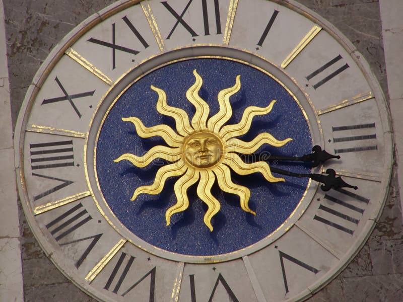 Reloj foto de archivo. Imagen de historia, reloj, romano - 5483342