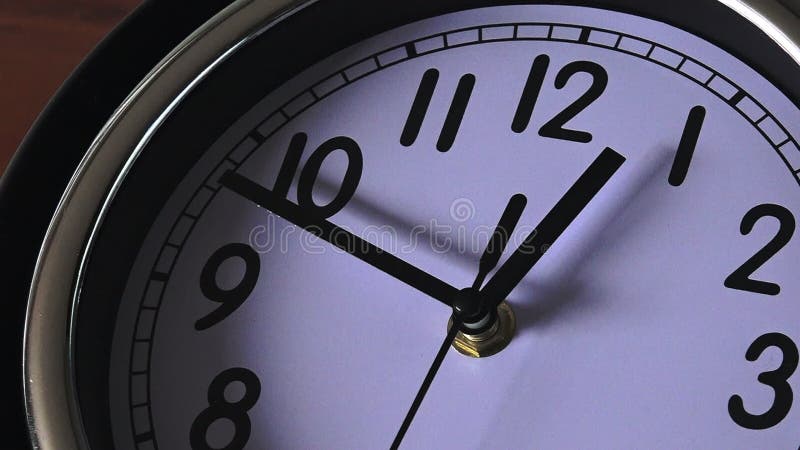 Reloj Que Corre Al Revés La Animación De Time Lapse Almacen De Video ...