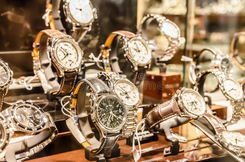 Relojes del lujo fotografía editorial. Imagen de cara - 27723897