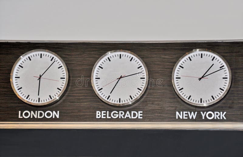 Relojes mundiales imagen de archivo. Imagen de compras - 31392999