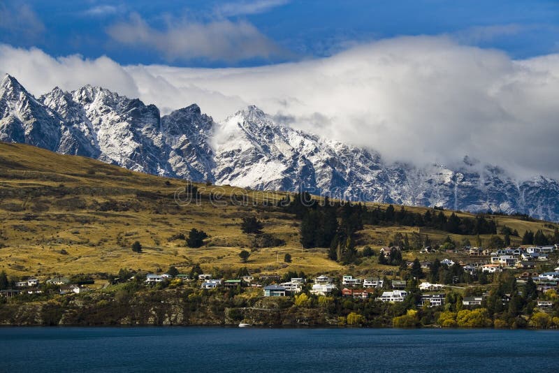 Remarkable Mountains Queenstown Stock Photo - Image of otago, queens ...