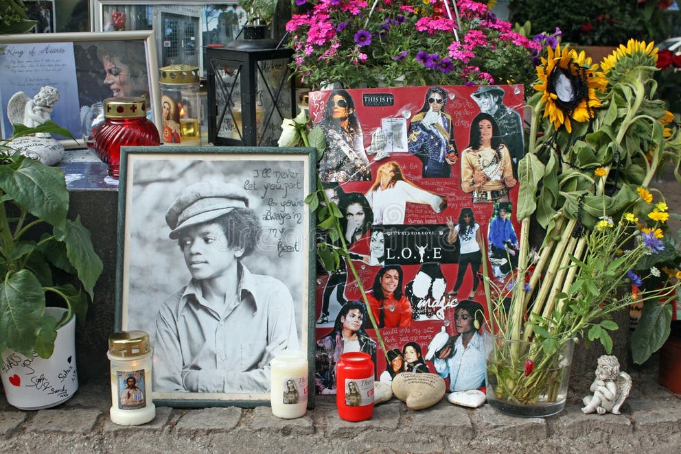 Remembering Michael Jackson Editorial Image - Image of jackson ...