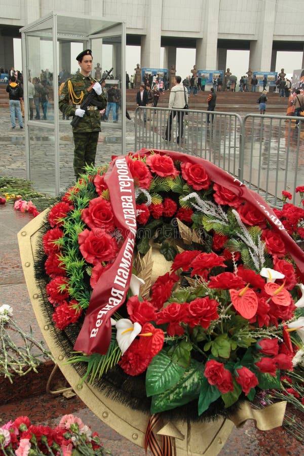 Remembrance of war heroes editorial photography. Image of guard - 24717762