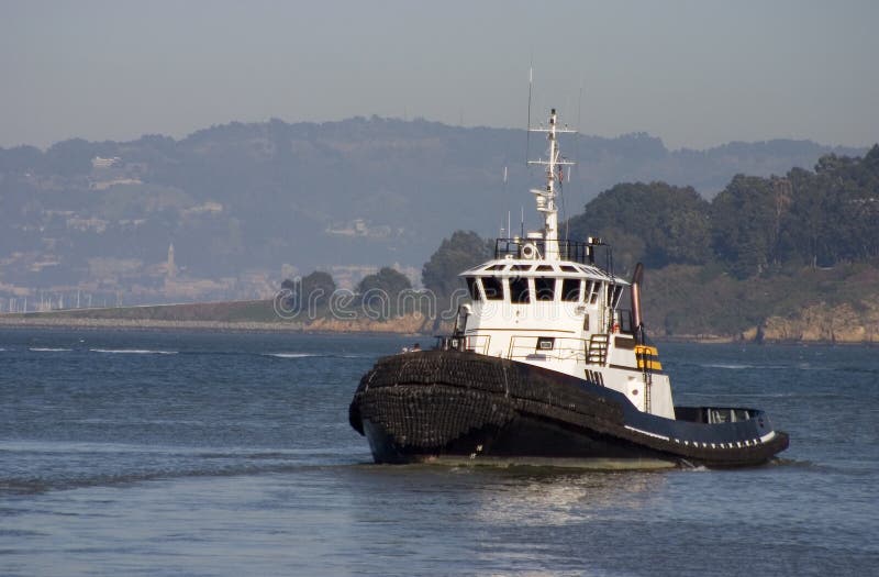 Remorqueur 1 image stock. Image du aide, traqueur, océan - 733669