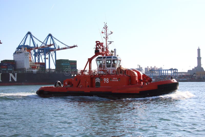 Remorqueur photographie éditorial. Image du remorqueur - 55063857