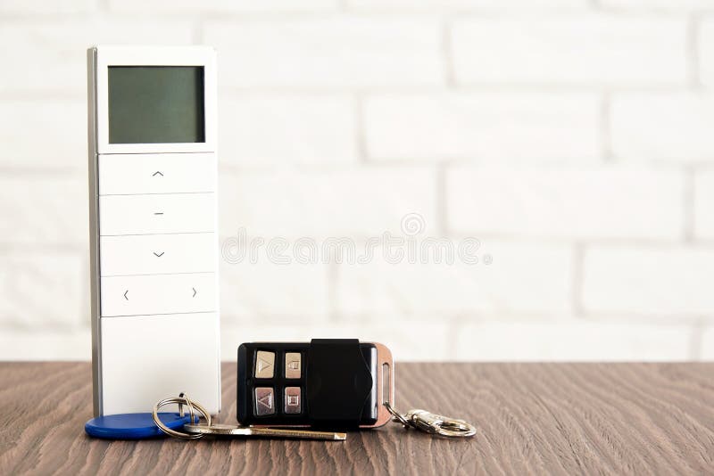 Remote Key with Buttons and Wireless Control with Display for House ...