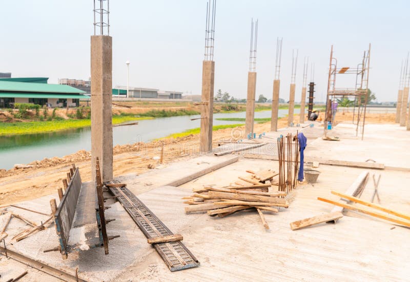 Removing the Formwork of Pillar Column from the Concrete Stock Photo ...