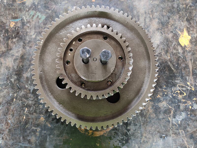 Removing the Idle Gear on the HD785-7 Stock Image - Image of gear ...