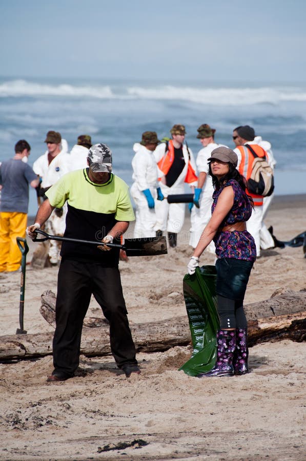 Rena Oil Spill Clean Up Workers Editorial Photography - Image of army ...