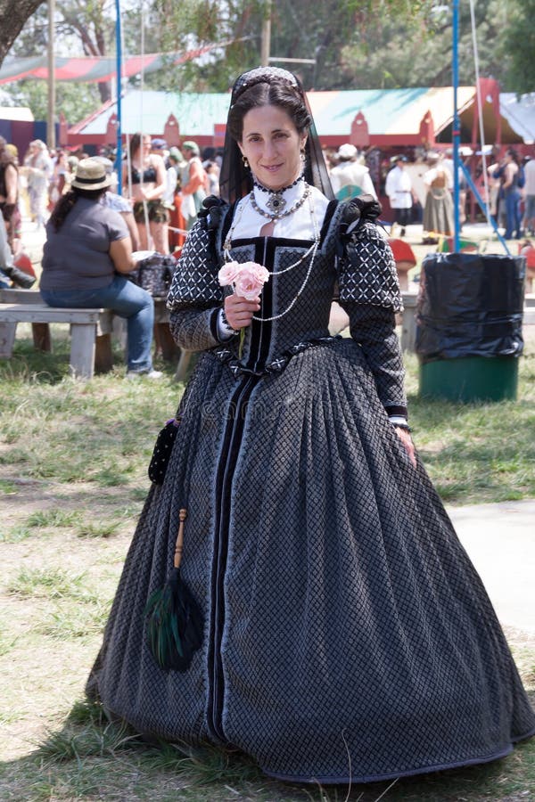 Renaissance Fair maiden editorial stock photo. Image of fair - 24636583