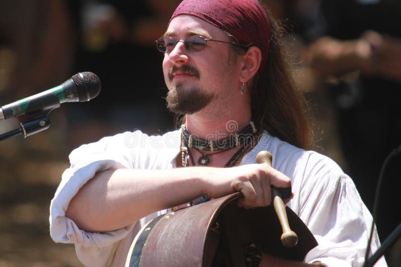 Renaissance Singer editorial stock image. Image of tampa - 19110389