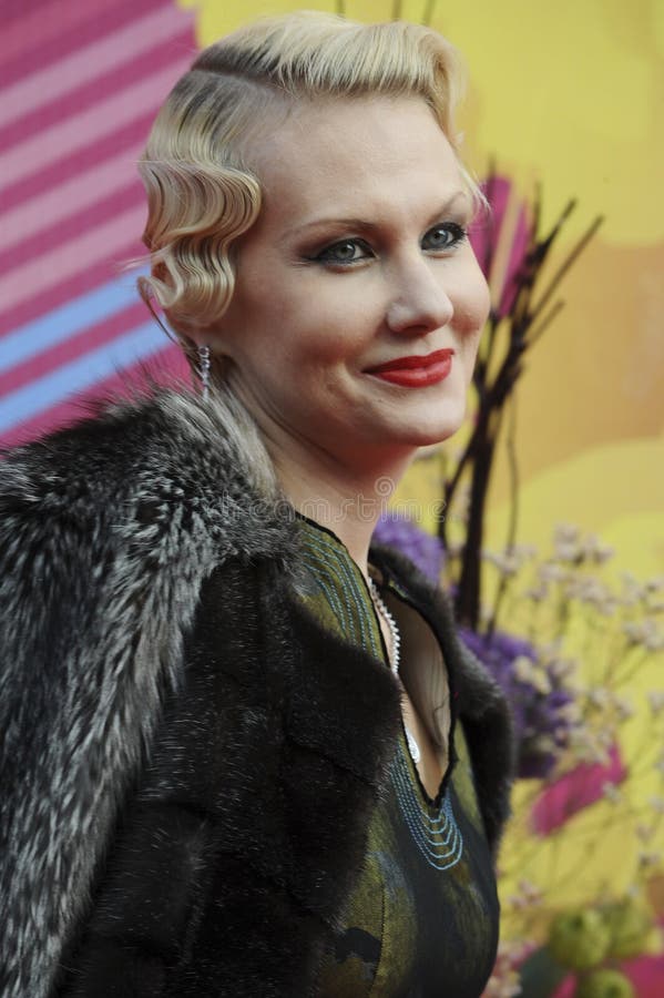 Renata Litvinova editorial image. Image of artist, diva - 11697425