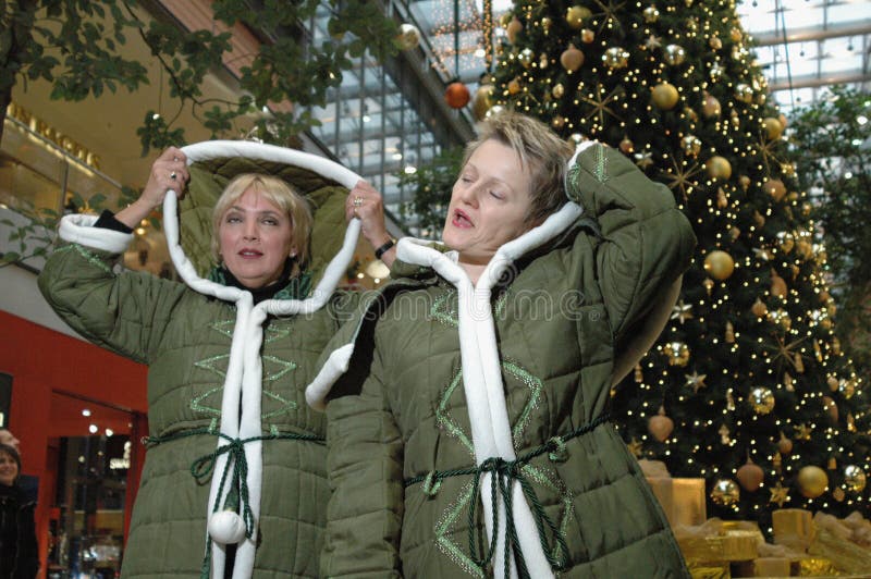 Renate Kuenast E Claudia Roth Fotografia Editorial - Imagem de santa ...