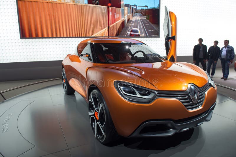 Renault Captur concept editorial photo. Image of drive - 26399266