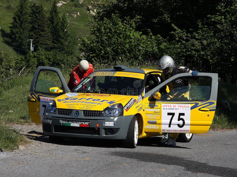 Renault Clio rally car editorial photography. Image of valleys - 69899792