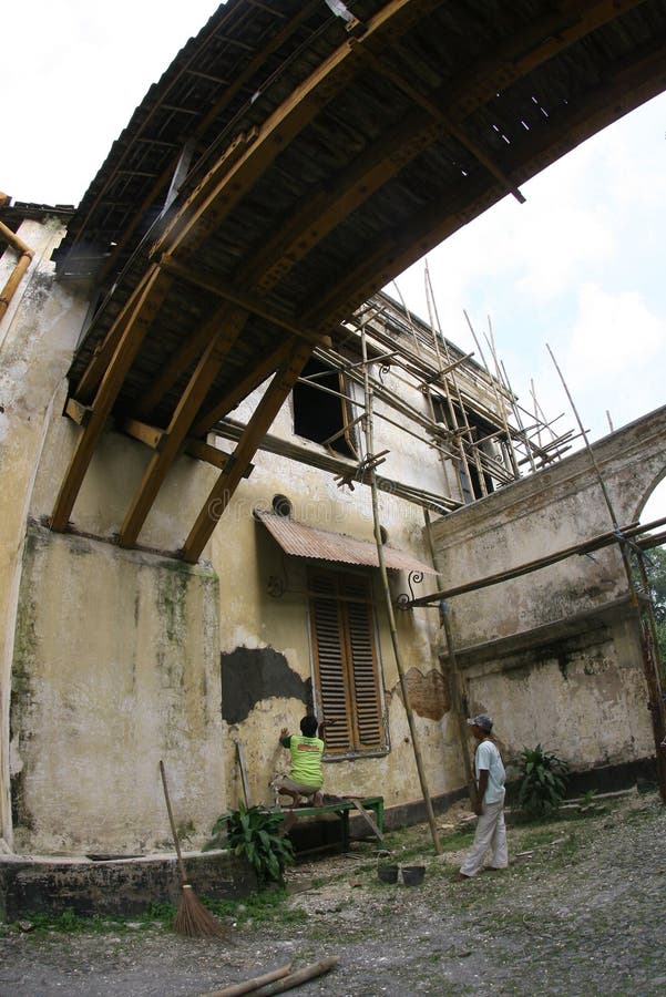 Renovating Heritage Building Editorial Stock Image - Image of solo ...