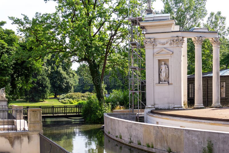 Renovation of the Park with Classical Architecture, Reflecting Pond and ...