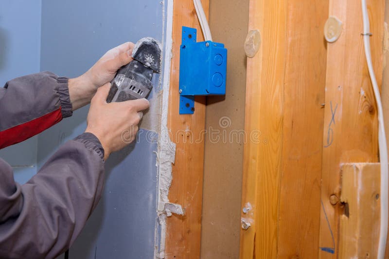 In this Renovation Service, the Plasterboard that Has Become Damaged ...