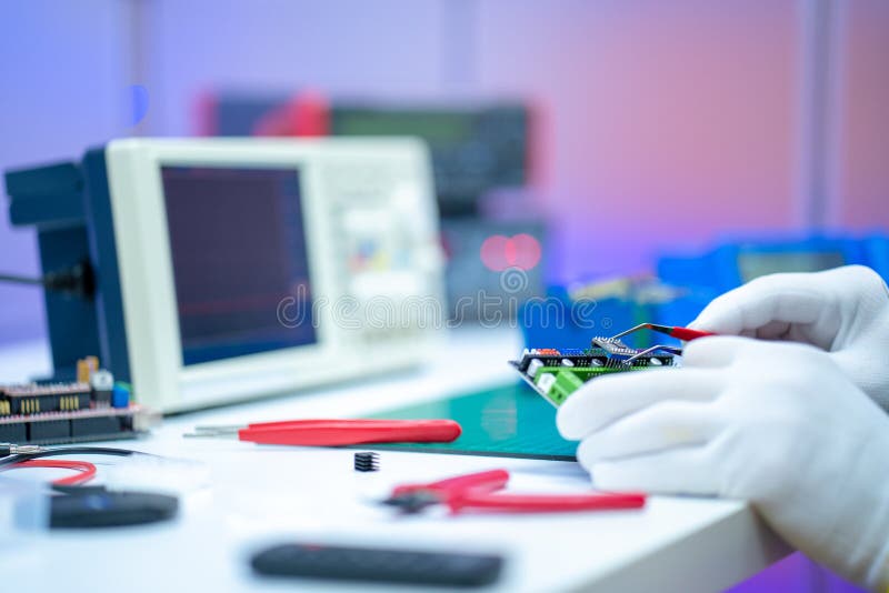 Repair electronics device stock image. Image of electricity - 187464089