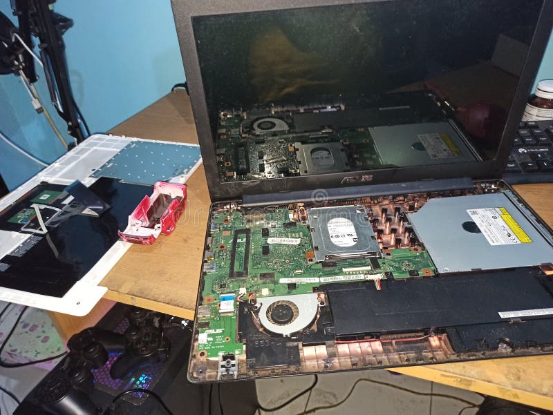 Repair Laptop classic stock image. Image of laptop, repair - 263706689
