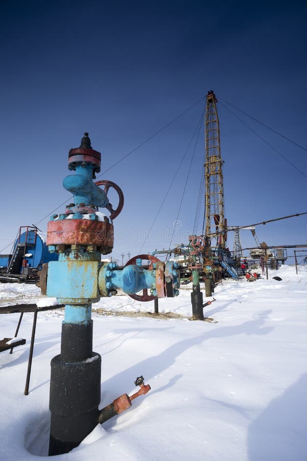 Repair of oil wells. stock image. Image of blue, hoisting - 50501495