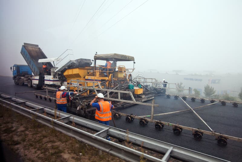 Repair of roads editorial photography. Image of maturity - 21487722