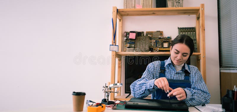 Repairs and Diagnostics Breakdowns of Laptop in Professional Service ...