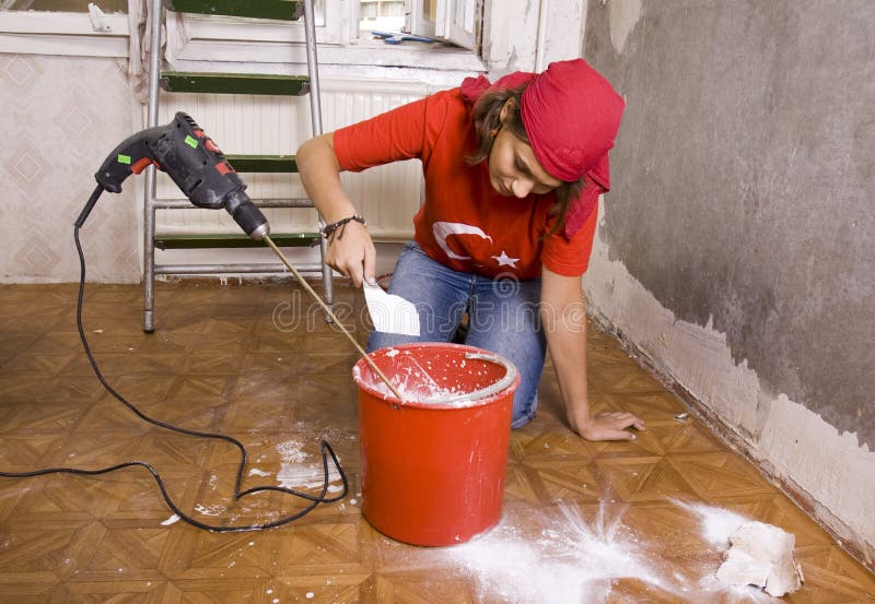 Reparaturen in der Wohnung stockfoto. Bild von freundlich - 2949976