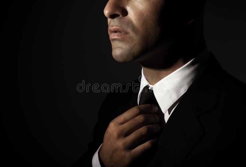 Reparierte Bindung Des Jungen Mannes Stockbild - Bild von formung ...