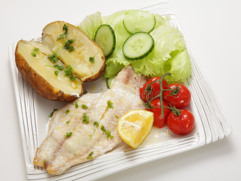 Repas Cuit Au Four De Filet De Poissons Image stock - Image du shari ...