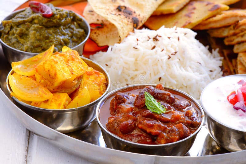 Thali indien image stock. Image du garnissez, mouthwatering - 26440151