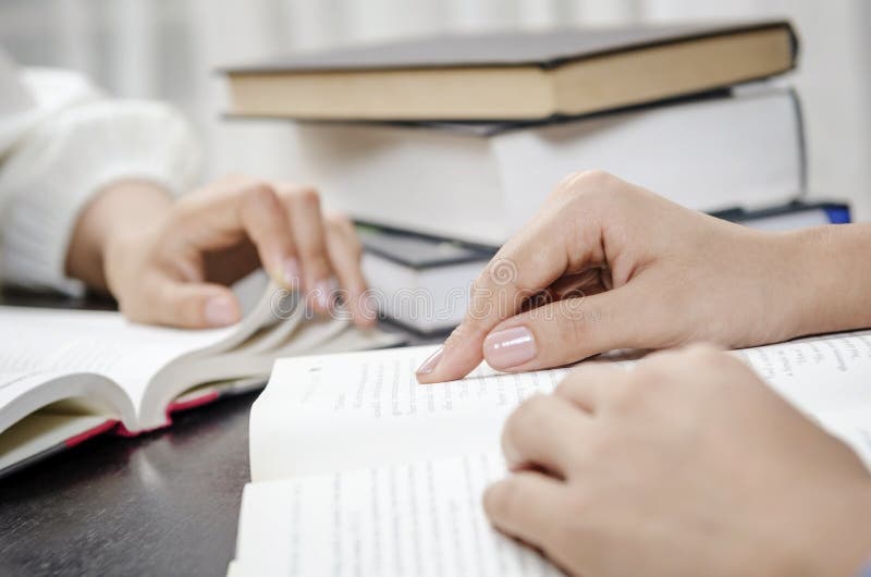 Repaso de la lección foto de archivo. Imagen de cuaderno - 33567956