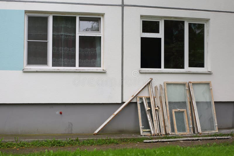 Replacement of Old Windows with Modern Double-glazed Windows on the ...