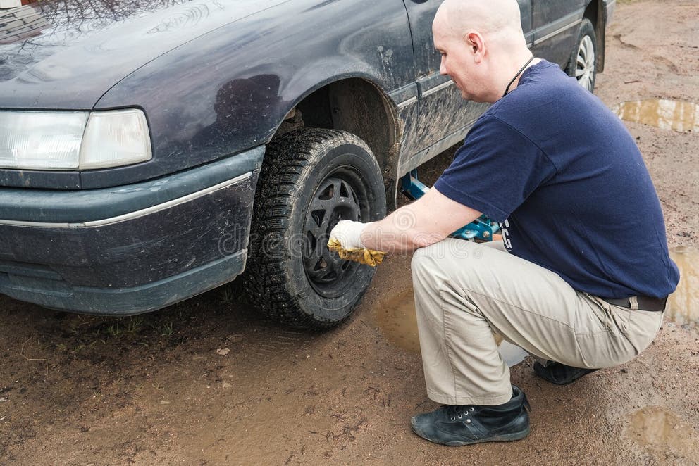 Replacement Wheels in the Car Stock Photo - Image of shop, adult: 116754578