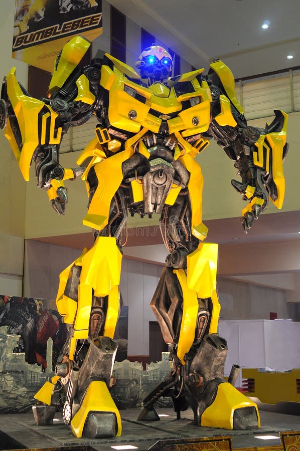 Human Size Model of Bumblebee from Transformers Editorial Image - Image ...