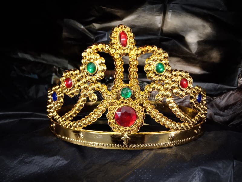 Replica of the Queen& X27;s Crown in Gold Stock Photo - Image of crown ...