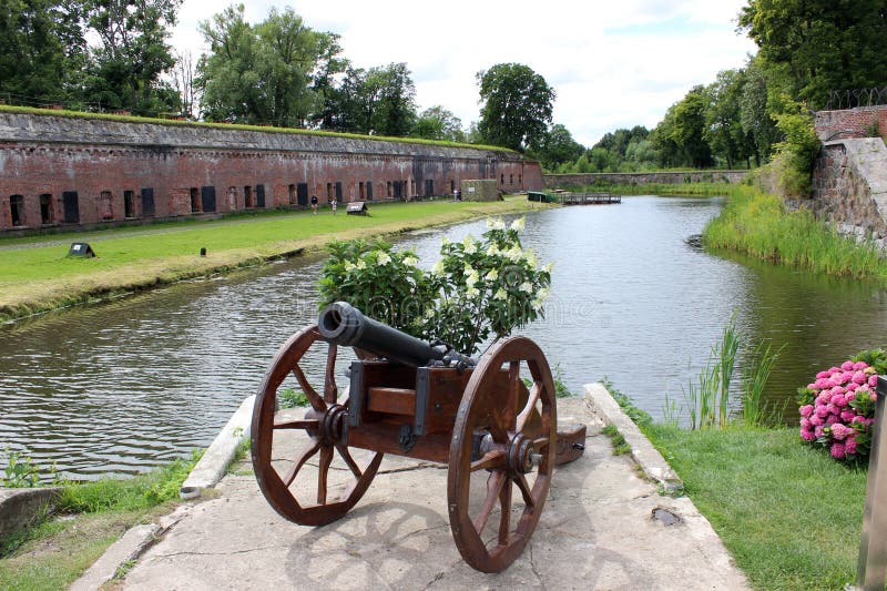 Replication of the cannon stock image. Image of boat - 271369253