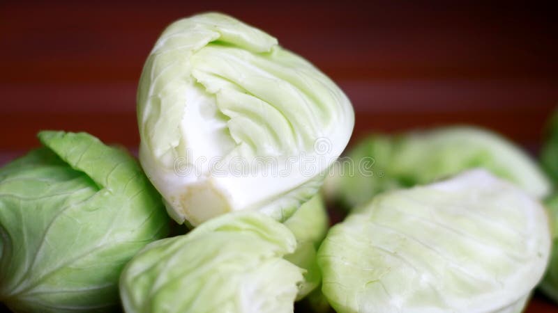 Bebê com repolho imagem de stock. Imagem de alegria, cara - 23781435