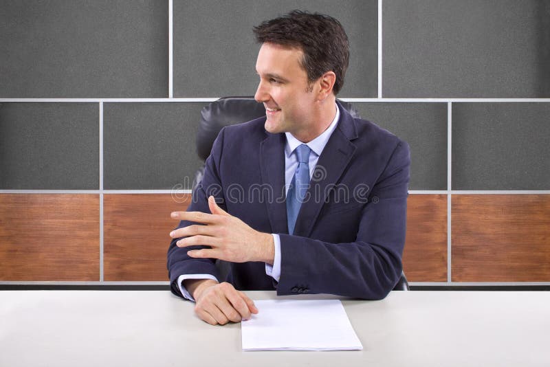 Nachrichten-Reporter Auf Weißem Hintergrund Stockbild - Bild von ...