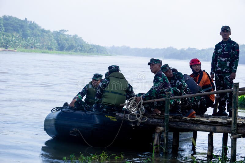 The Rescue Team is Riding a Rubber Boat Down the River Editorial Stock Photo - Image of extreme ...