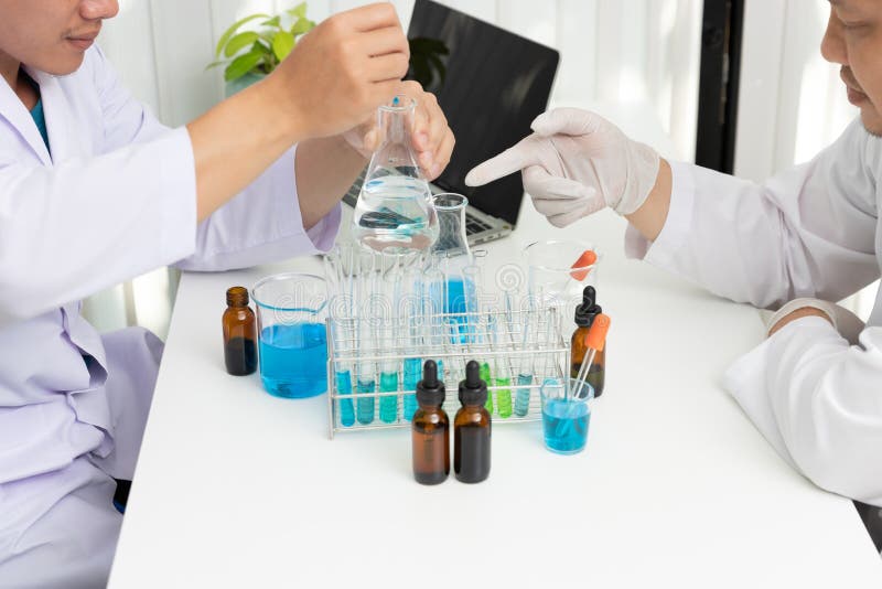 Research and Development Concept, Laboratory Scientist Working at Lab ...