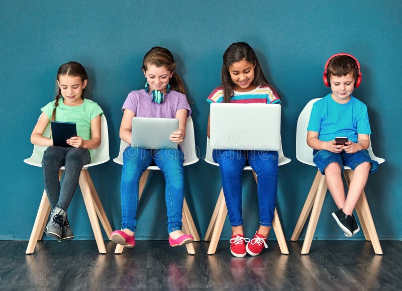 Research, Technology and Education with Children in Studio for Online ...