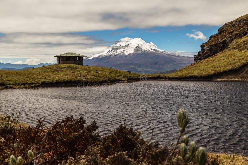 Reserva de la Cayambe-coca foto de archivo. Imagen de morada - 126983358