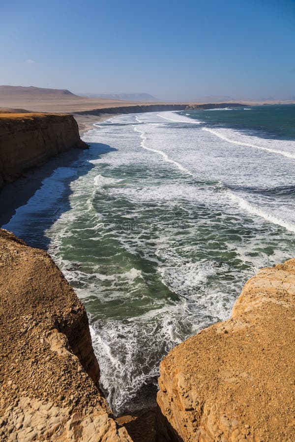 Reserva Nacional De Paracas Foto de archivo - Imagen de roca, cubo ...