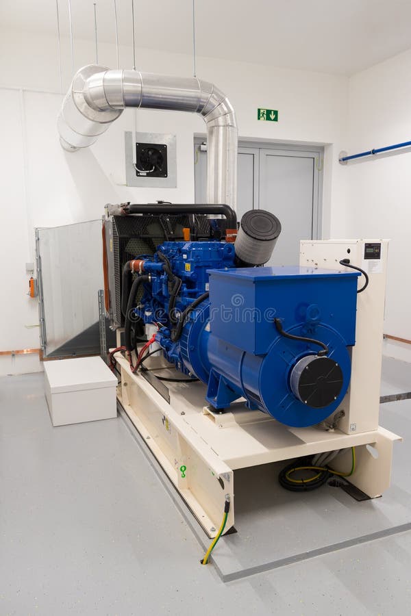 Reserve diesel generator stock afbeelding. Image of zwaar - 103844273