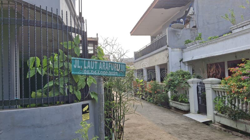 Residential Street Nameplate Stock Image - Image of road, nameplate ...