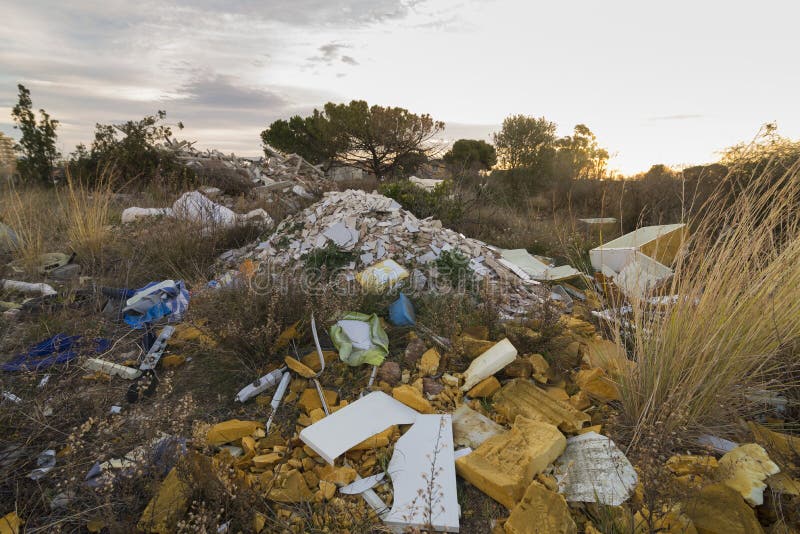 Residu's stock foto. Image of serre, afval, centrum, misdaad - 52816062